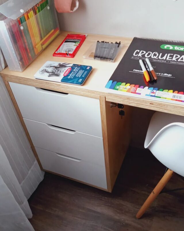 Escritorio flotante Juli.#escritorio #muebleescritorio #muebleestudio # ...