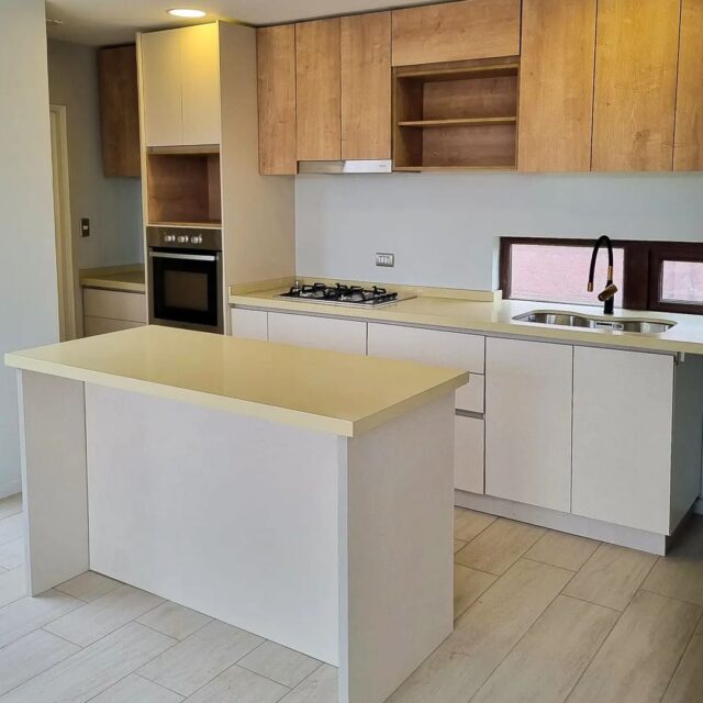 Proyecto de cocina creado por @ambienta.diseno con Melamina Vesto ...